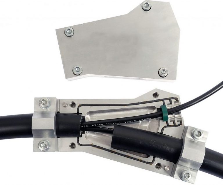 Cable overblowing junction box - Polish producer in photonics and fiber ...